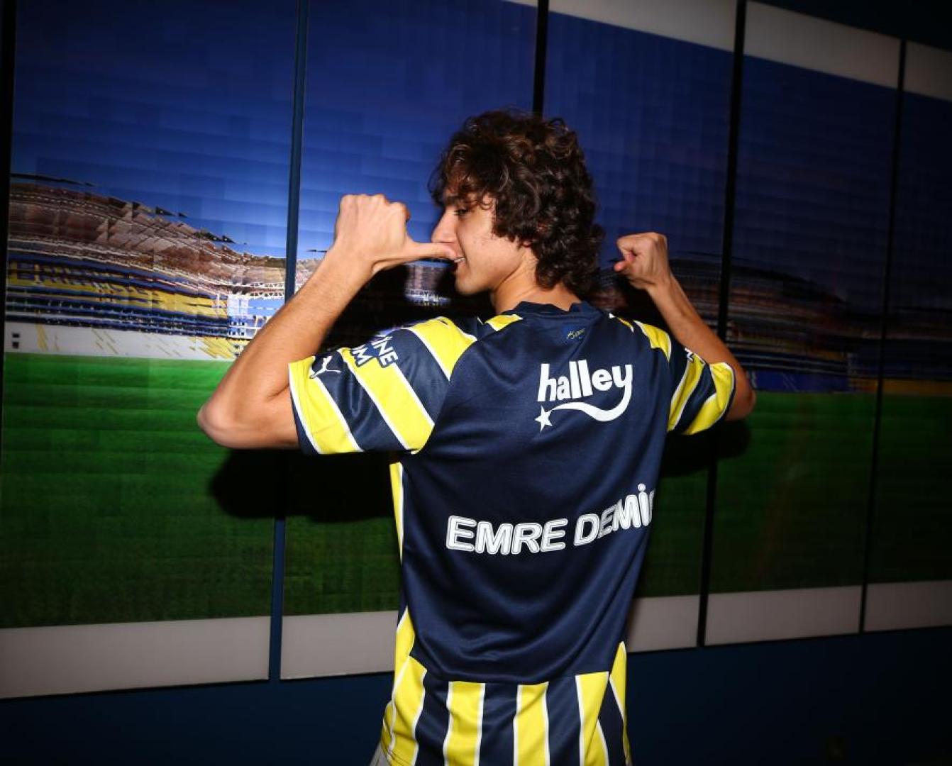 EMRE DEMİR FENERBAHÇE'DE - Fenerbahçe, Emre Demir'i açıkladı