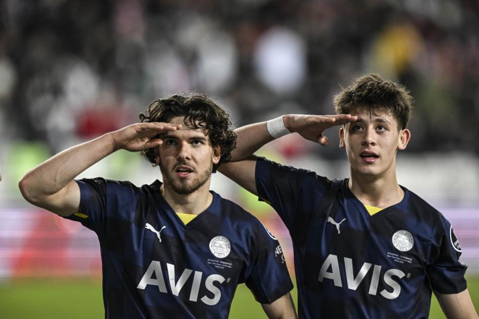 İŞTE F.BAHÇE'NİN FERDİ VE ARDA PLANI - Fenerbahçe'nin Ferdi ve Arda planı!