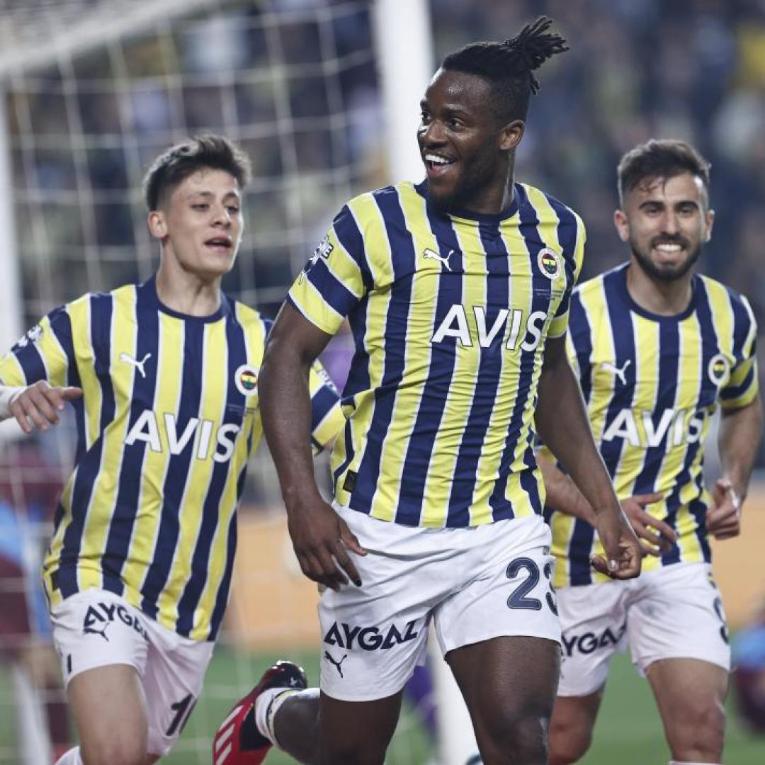 MICHY BATSHUAYI - Fenerbahçe'de kadro yine değişiyor! İsim isim ...