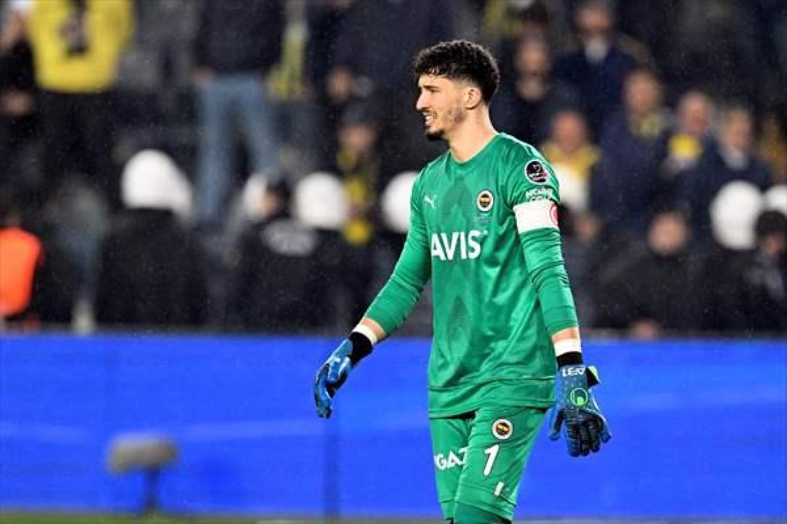 ALTAY BAYINDIR'A DEV TALİP - Altay Bayındır için flaş talip: Manchester ...