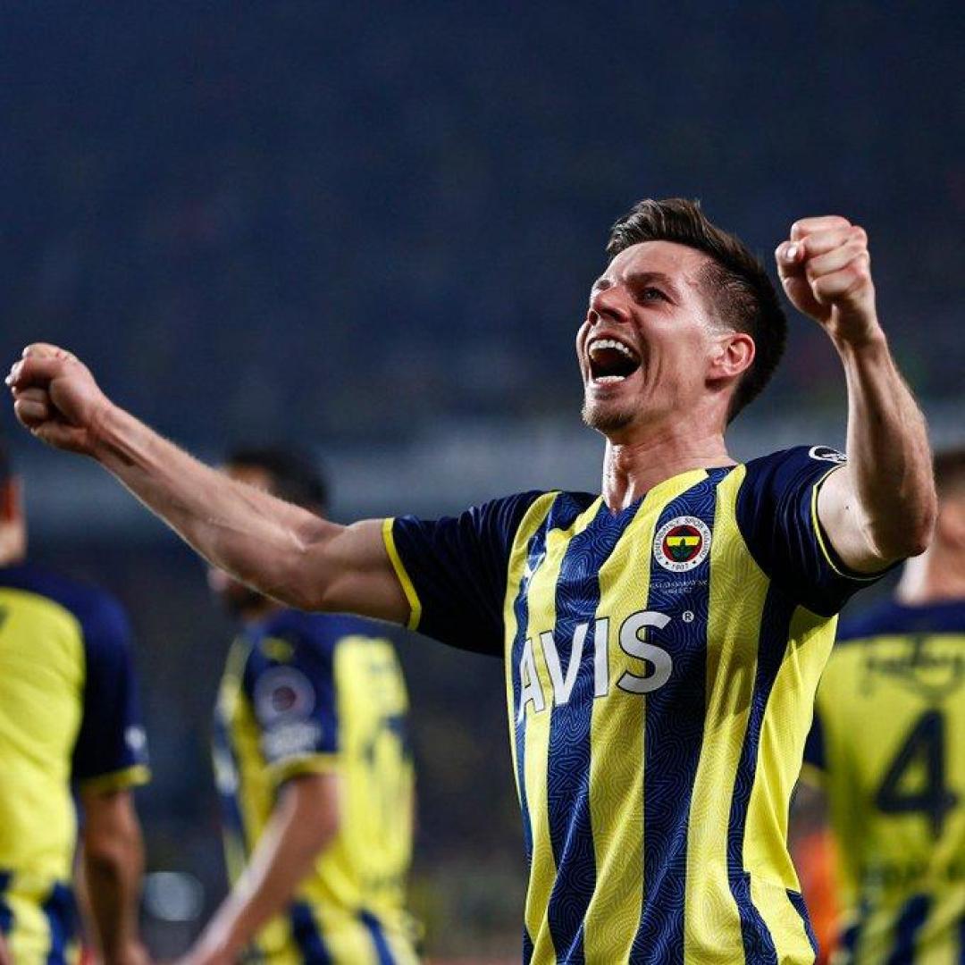 FENERBAHÇE'DE MIHA ZAJC HAFTASI - Fenerbahçe'de Miha Zajc haftası!